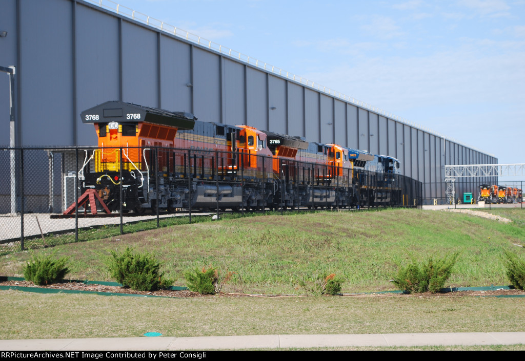 BNSF 3768, BNSF 3765 & CSX 3423